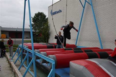 Dummyrunner Stoer Afdelingsuitje Op De Hindernisbaan Vvc