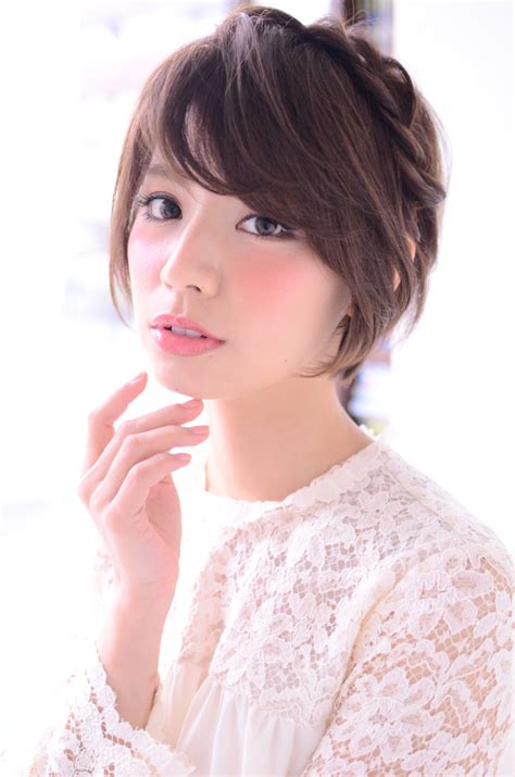 編み込みヘアの簡単なやり方！可愛いアレンジ方法もご紹介 Hair