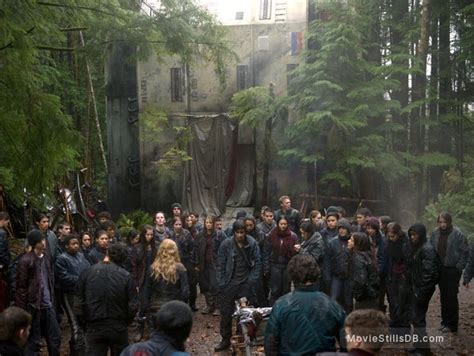Genevieve Buechner The 100