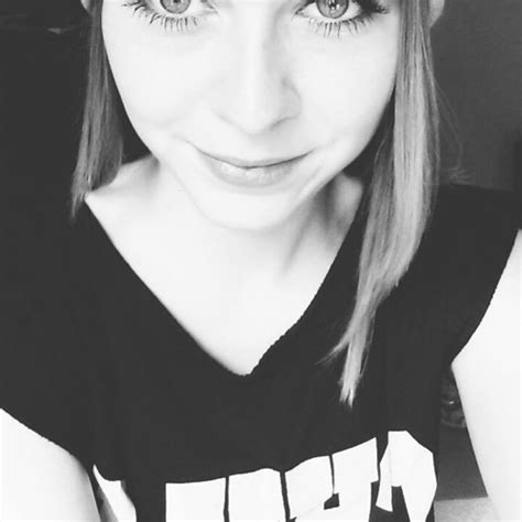 Stream Vanessa Eichler Music Listen To Songs Albums Playlists For