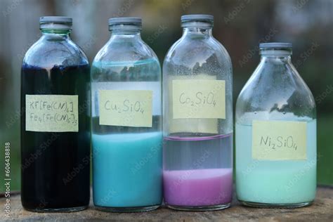 Insoluble Persistent Inorganic Compounds Dark Blue Iron Pigment