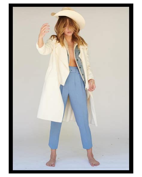Chloe Bennet Sexy 5 Photos Thefappening