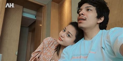 Photos Of Aurel Hermansyah And Atta Halilintars Wedding Rings That Are