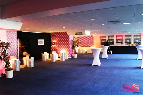 Location Projecteurs Et Mobilier Pour Salon Vip Ile De France
