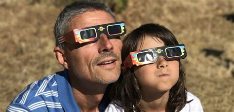 Why Its Important To View An Eclipse Eclipse Glasses Usa Eclipse Optics