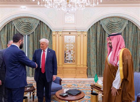 Trump Meets Syrias President A Day After Promise To Lift Us