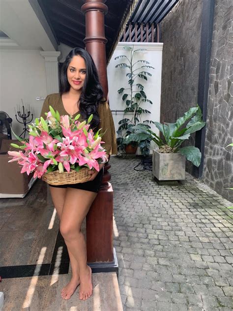 Kishani Alanki Pereras Feet