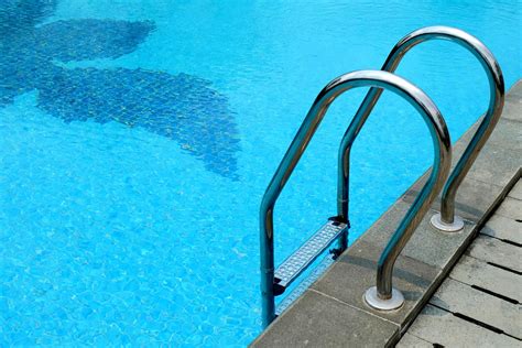 Need A Pool Ladder Installation Heres What To Know Before You Buy