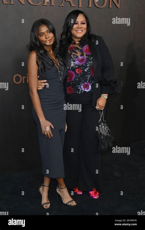 Los Angeles Usa 30th Nov 2022 Lela Rochon And Daughter Asia Rochon