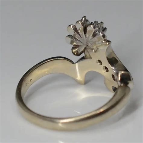 Vintage Retro 14k White Gold Diamond Floral Ring Historic Shop