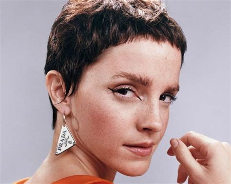 Emma Watson Es La Nueva Imagen De Prada Beauty Revista Kena México