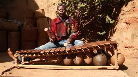 Balafon style Sénoufo - Adama Diabaté - Niangoya - YouTube
