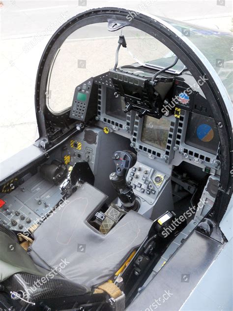 Cockpit Du Typhon Cramoisi Cockpit Communication Airbus