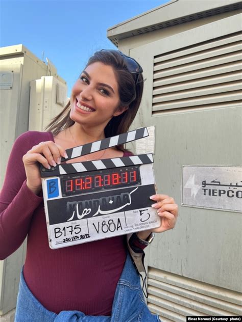 نوید نگهبان و الناز نوروزی به صدای آمریکا از تجربه بازی در فیلم حادثه‌ای قندهار می‌گویند