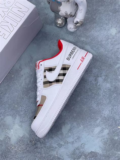 Nike Air Force 1 Burberry London England Sneakerstrend