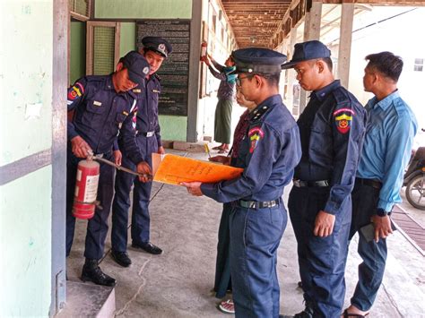 တက္ကသိုလ်ဝင်စာမေးပွဲကျင်းပမည့် ရေနံချောင်းမြို့ အထက၁ကျောင်း