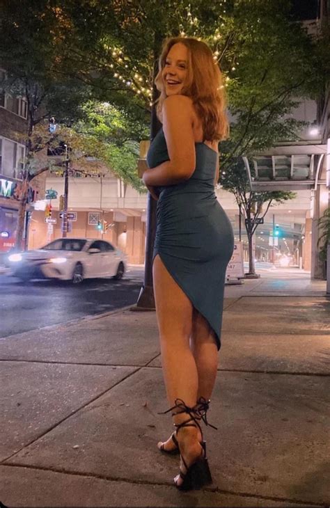 Lovely Redhead R Dlah