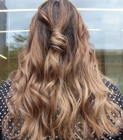 Me And This Babe Have The Jasmine Lynette Aesthetic