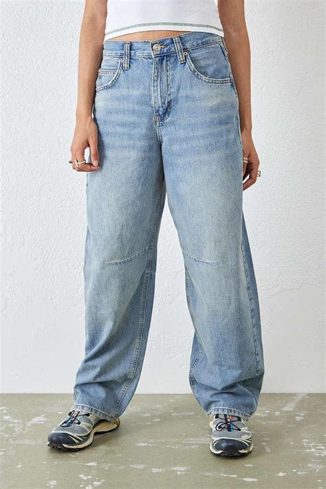 Bdg Pheonix Logan Cinch Back Boyfriend Jeans In Blue Lyst Uk