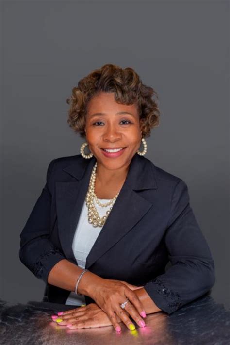 Dr Sabrina Evans