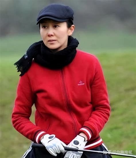 冯小刚的女儿冯思羽：在父母离婚的阴影里长大，33岁仍未婚 知乎