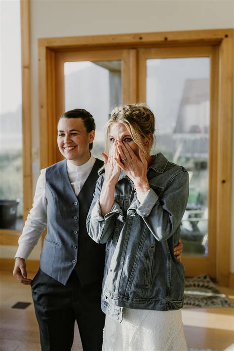 Real Wedding Amy Danielle Oregon Coast Wedding In Rish Gown｜aandbé
