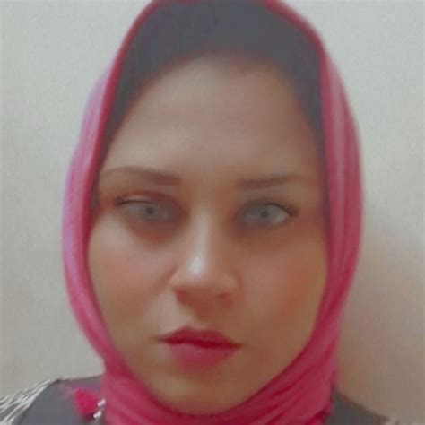 هبا الخولي كاتبة و لايف كوتش