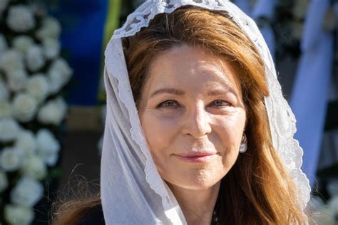 Noor Jordanien Queen Noor Of Jordan Cbpg