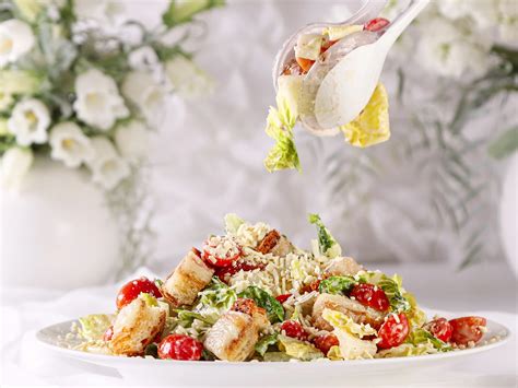 Classic Caesar Salad With Garlic Cheese Croutons