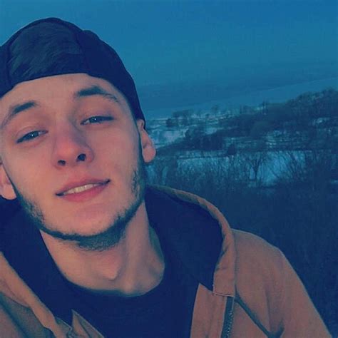 Devon Moore Sharegrid