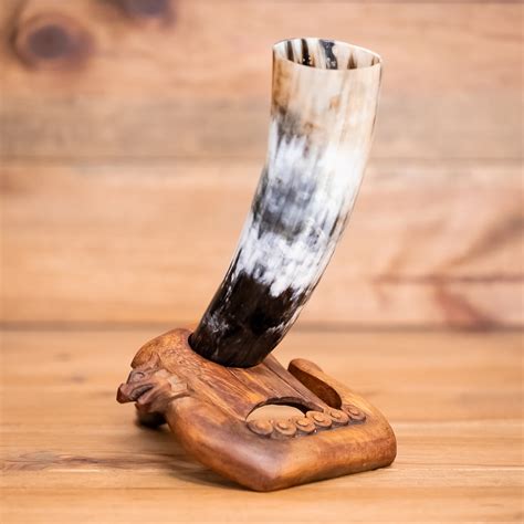 Hand Carved Horn Stand Skullvikings