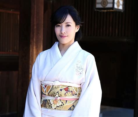 【谷原希美の高画質エロ画像102枚】美乳美熟女の脱衣ヌードグラビア＆セックス エロ画像まとめエロトック