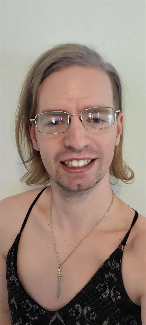 Just A Selfie In The Pool Rselfie