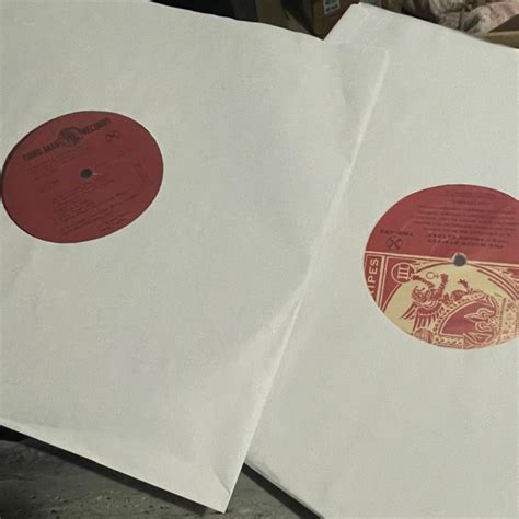 The White Stripes Icky Thump X Vault Package 33 Complete Comes In