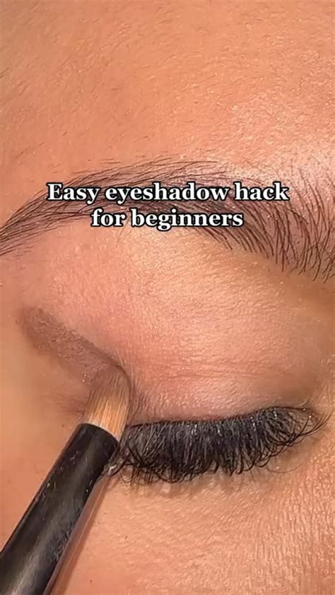 Easy Eyeshadow Hack For Beginners 🦋👍 Eye Makeup Tutorial Beginners
