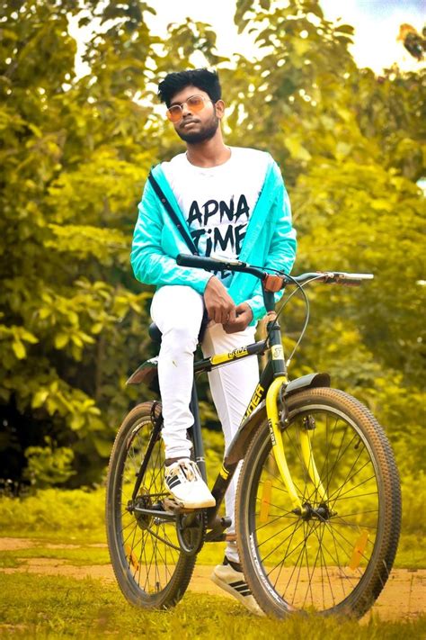 Pin On Model Nira Style Fashion Model