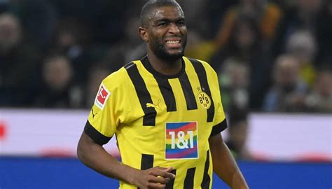 Bvb Stürmer Anthony Modeste Hat Sich Operieren Lassen