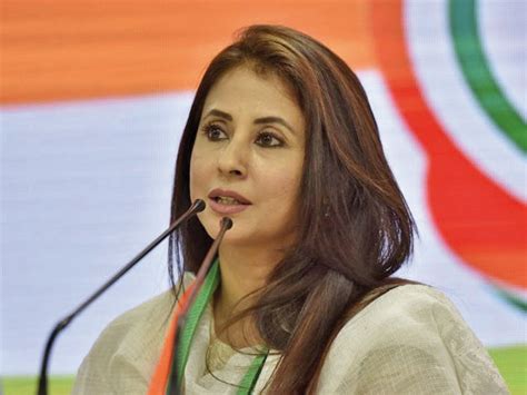 Feeling ‘betrayed Urmila Matondkar Quits Congress Oman Observer
