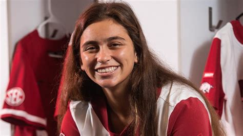 Ella Mcdowell Has Mindset To ‘be The Best For Arkansas Softball
