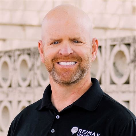 Jason Decker Rockford Mi Real Estate Associate Remax United