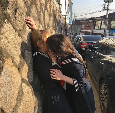 Pin By Sarah On Wonderland Cute Lesbian Couples Couples Girls In Love