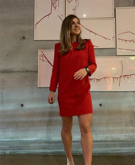 Simona Halep These Facts About The Tennis Babe Will Surprise You