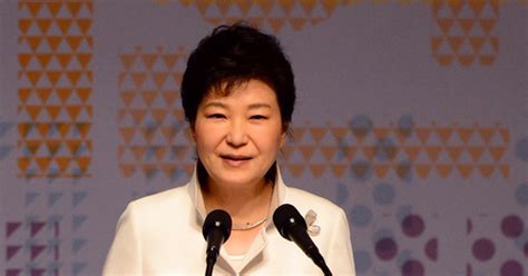 기념사하는 박근혜 대통령