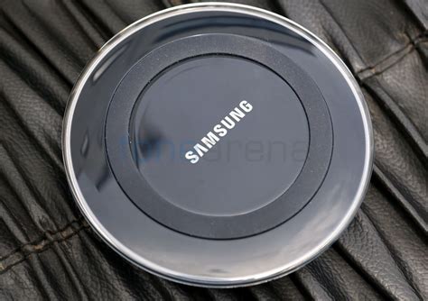 Samsung Galaxy S6 And S6 Edge Wireless Charger Unboxing And Demo