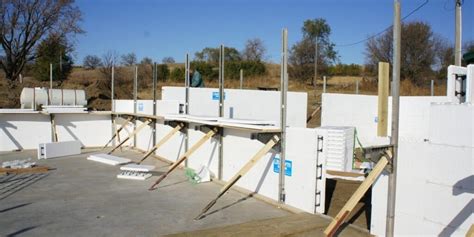 Bracing Projects Liteform