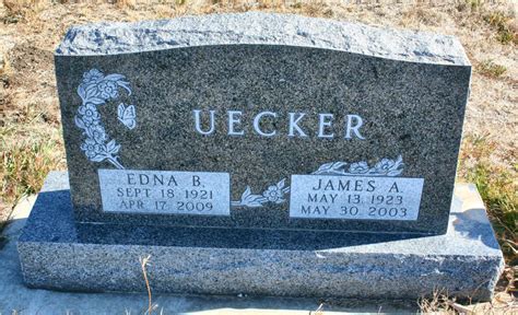 James Alexander Uecker 1923 2003 Mémorial Find A Grave