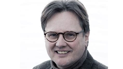 Ör­yrkinn Borinn út Vísir