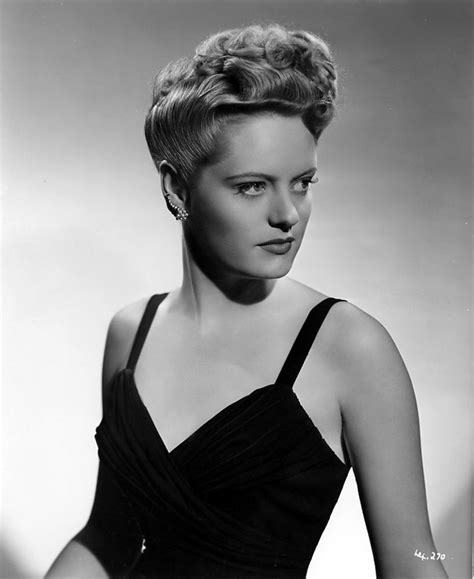 Alexis Smith Actress Biography