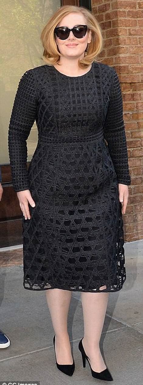 Adele Exc Slimmed Down Star Belts Out Her Greatest Hits At Raucous Pub