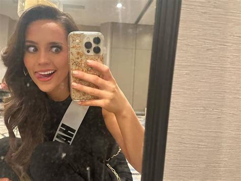 Bill Belichick Dating 23 Year Old Ex Cheerleader Jordon Hudson